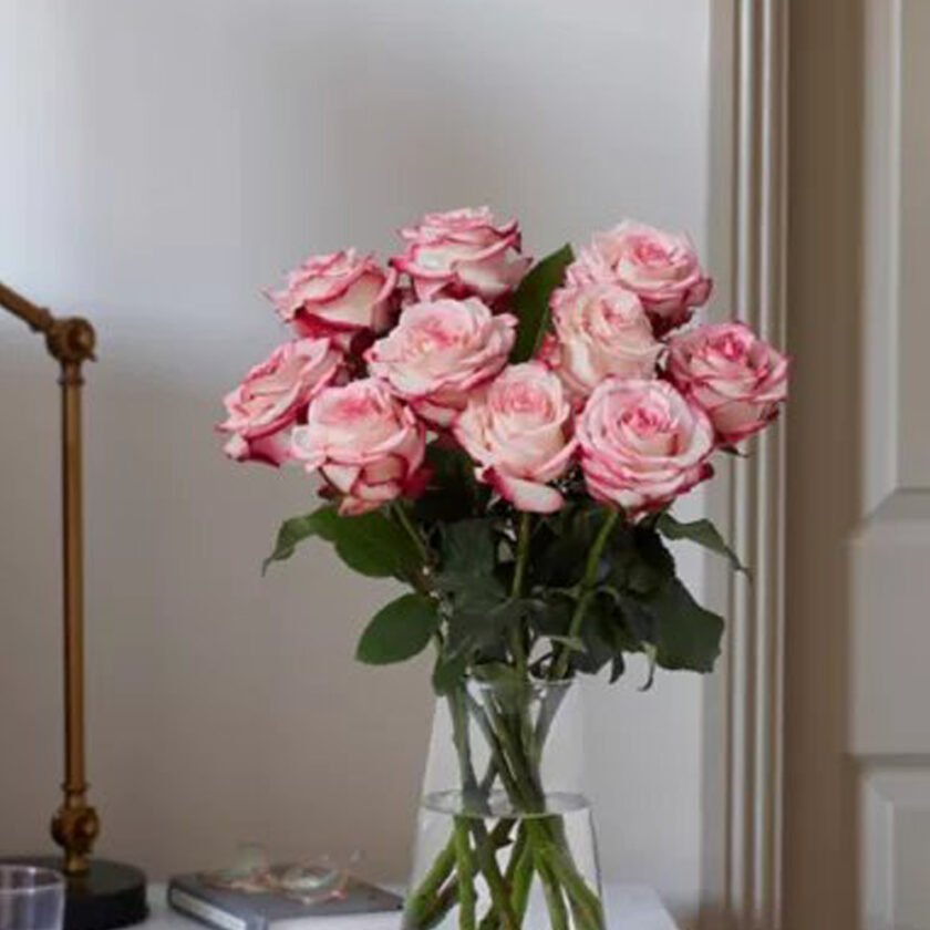 Flower Delivery in UAE | Get 20% Off - Solo Flowers and Chocolate
